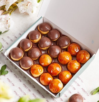 Box de profiteroles mixtos – La Mora